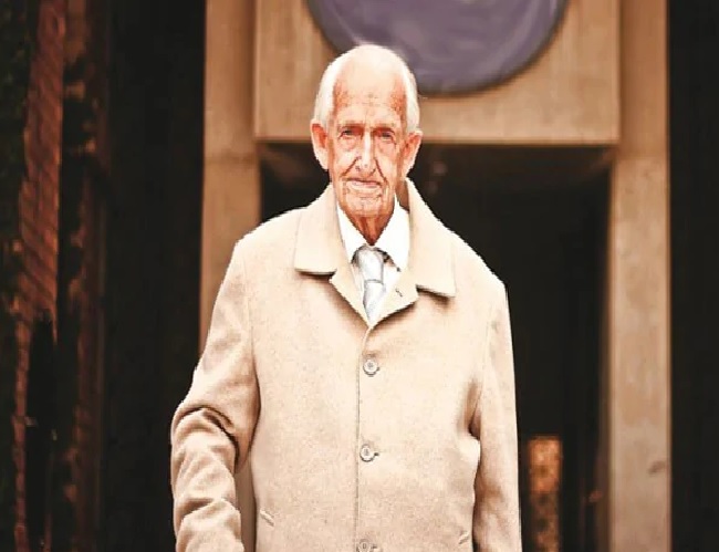 British Teacher Who Arrived In Pakistan With The Raj Dies At 101 - GG2