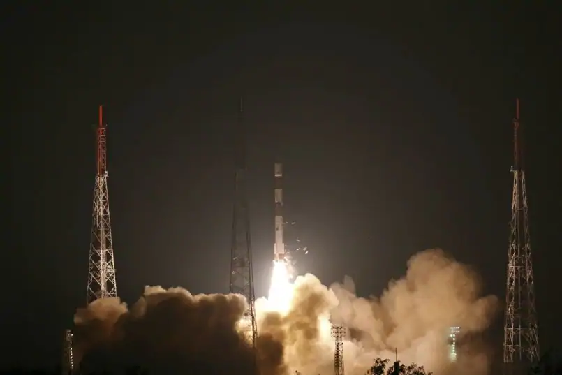 India Successfully Launches EMISAT, 28 Foreign Satellites - GG2
