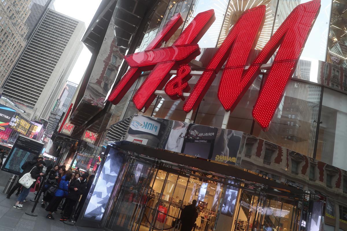New H&M Tagline Sparks Outcry Over Gender Violence Association - GG2