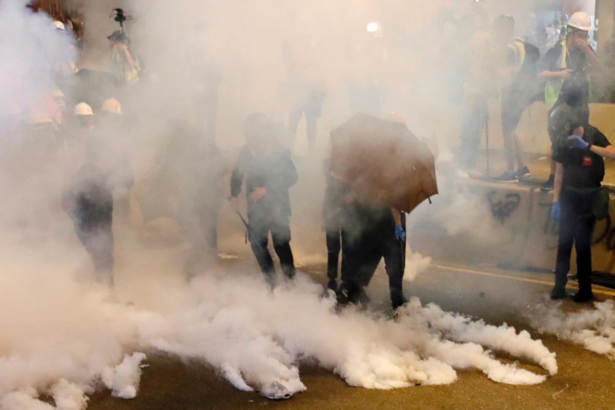 Hong Kong's Clouds Of Tear Gas Spark Health Panic - GG2