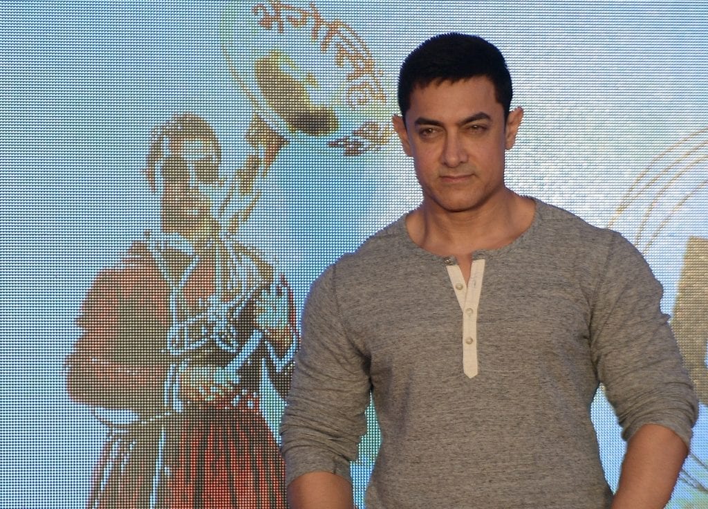 Har Funn Maula Song From Koi Jaane Na Featuring Aamir Khan And Elli ...