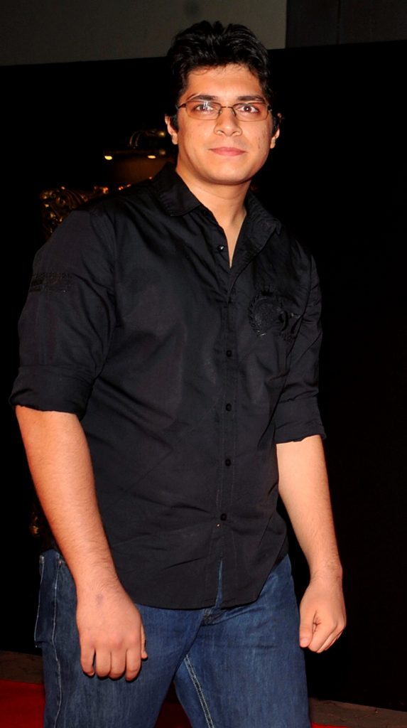 Junaid Khan’s Maharaja Becomes First Hindi Film To Resume Production ...