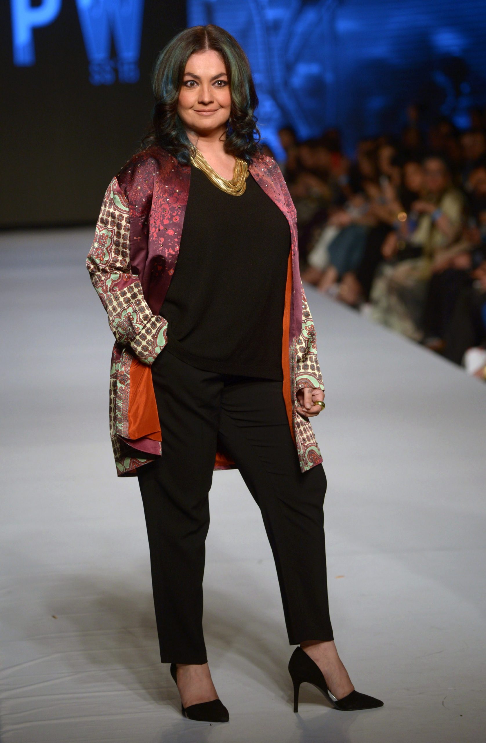 Pooja Bhatt Criticises Dabur For Withdrawing Advertisement Featuring A ...