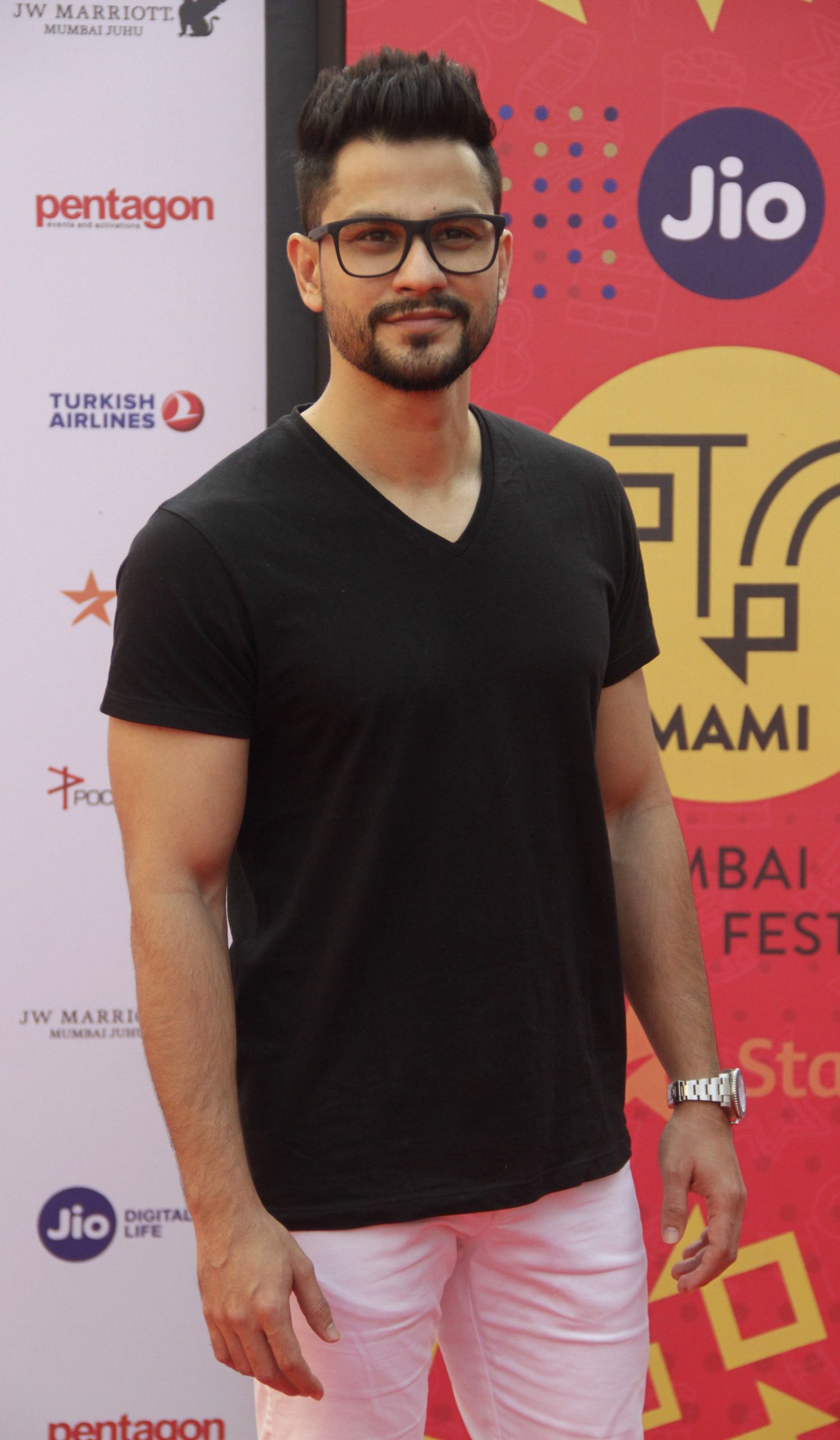 Kunal Kemmu starts shooting for ZEE5’s Abhay 3 - GG2