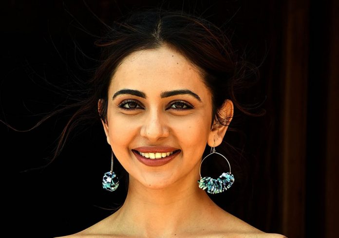 Chhatriwali: First look of Rakul Preet Singh’s movie unveiled - GG2