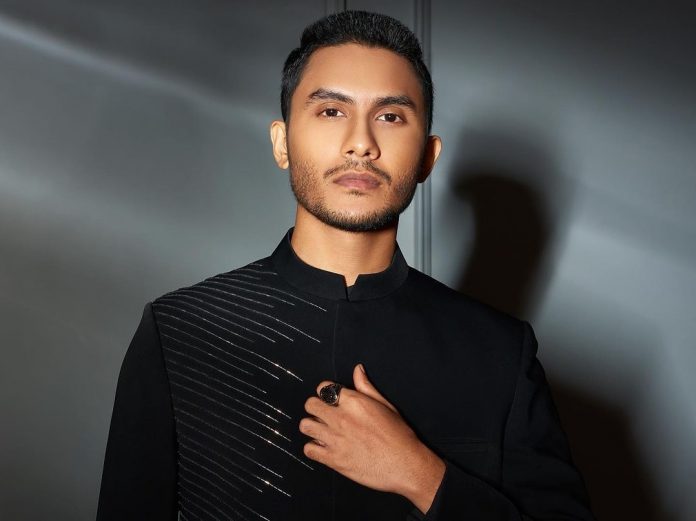 Ritwik Bhowmik: Nobody achieves success without some help along the way ...