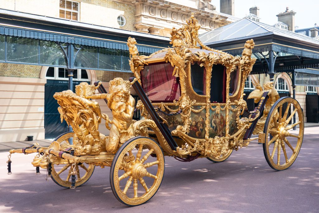 History On Wheels: Queen’s Iconic Gold State Coach To Appear At ...