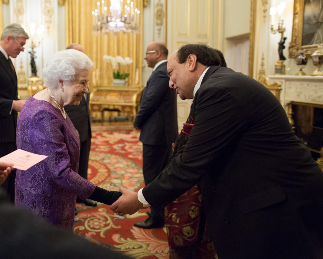 Raj Aggarwal: My Recollections Of Her Majesty Queen Elizabeth II - GG2