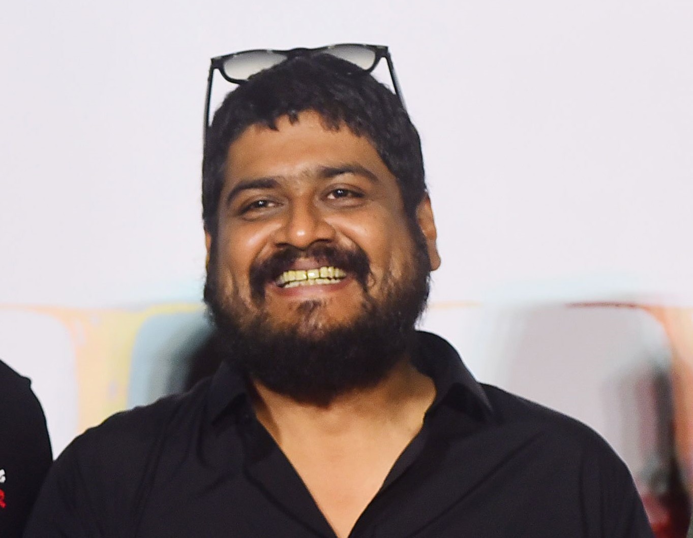 Adipurush Director Om Raut Gets Mercilessly Trolled For Praising Avatar ...