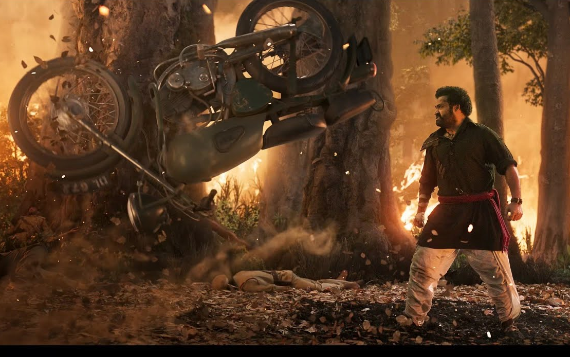 VFX Decoder Reveals Bike In The Air Scene In RRR Created Using A Cycle ...