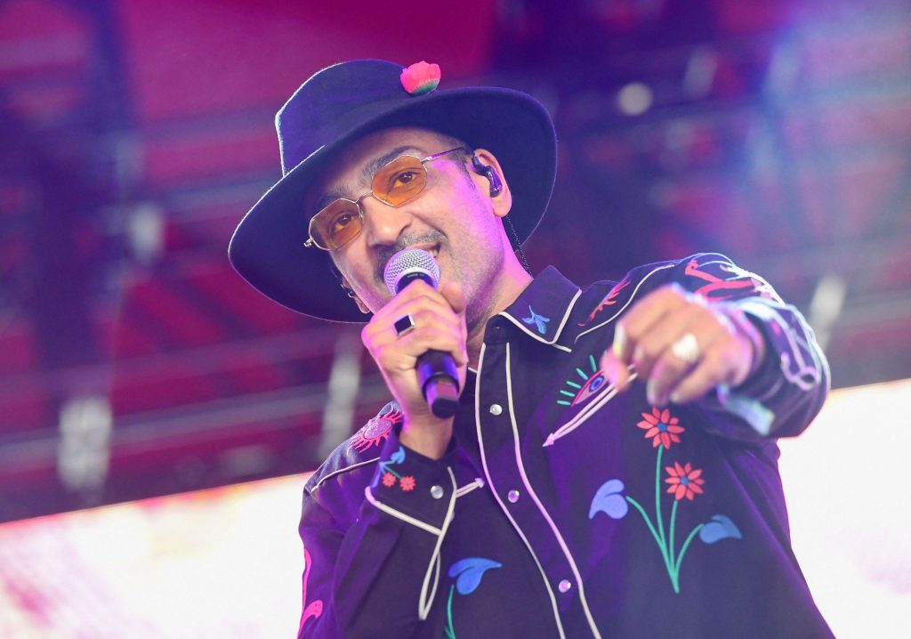 Pakistani Singer Ali Sethi’s Song ‘Pasoori’ Huge Hit At Coachella - GG2