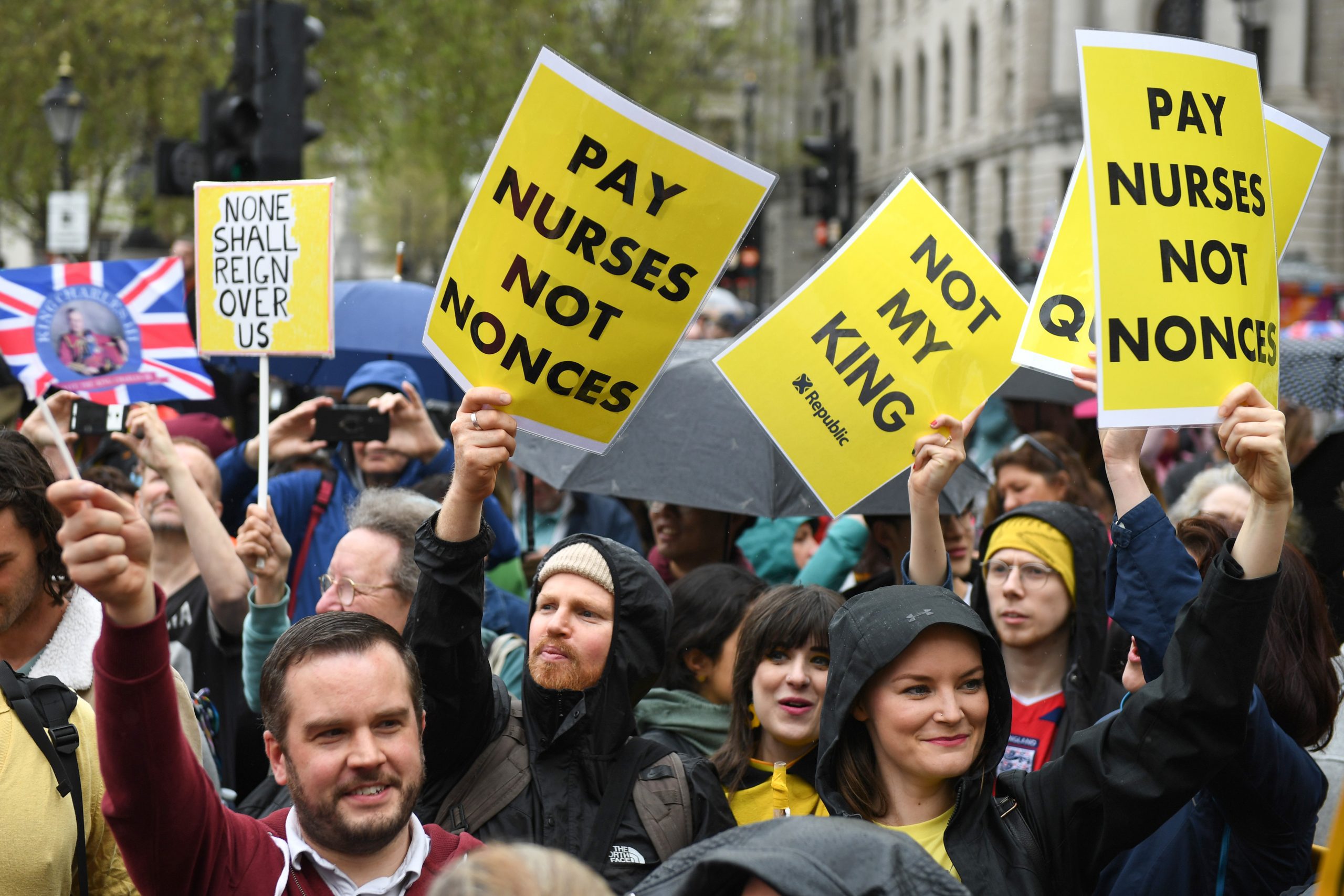 Pomp And Protests As UK Poised For First Coronation In 70 Years - GG2