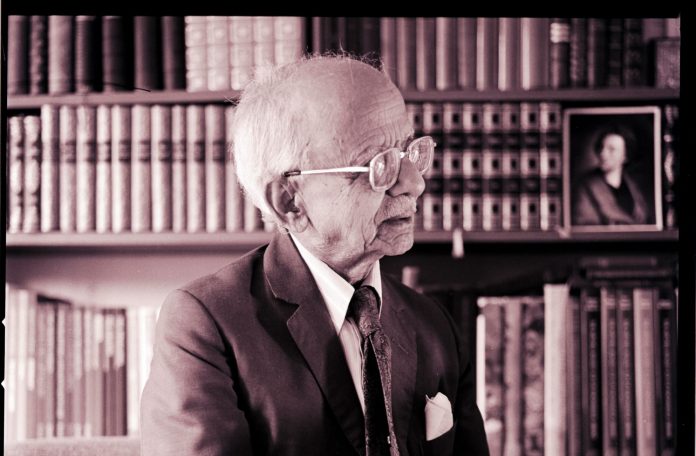 Nirad Chaudhuri biography a ‘new chapter’ about a ‘known Indian’ - GG2