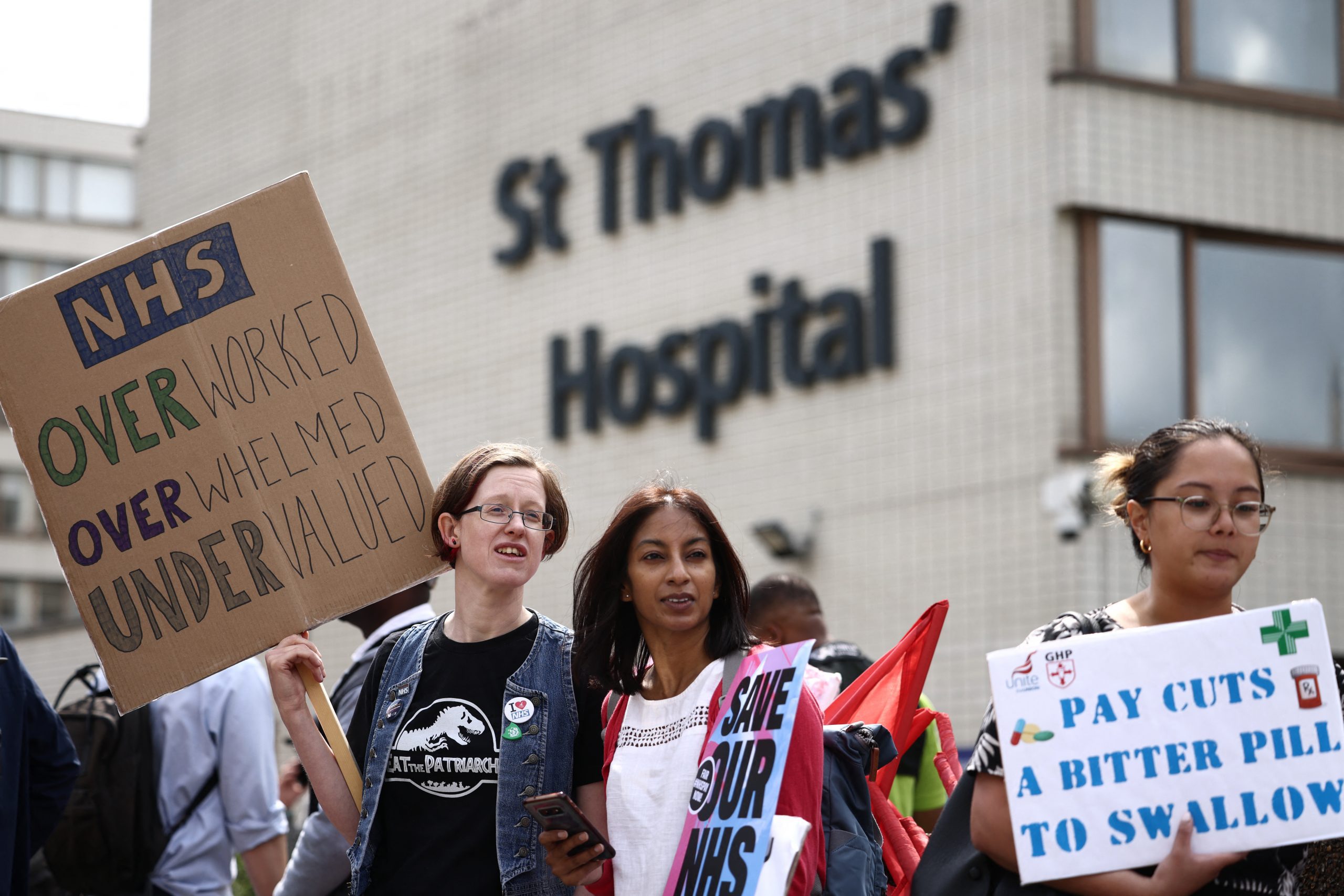 Union Proposes 12% Pay Raise As Solution To End NHS Consultants ...