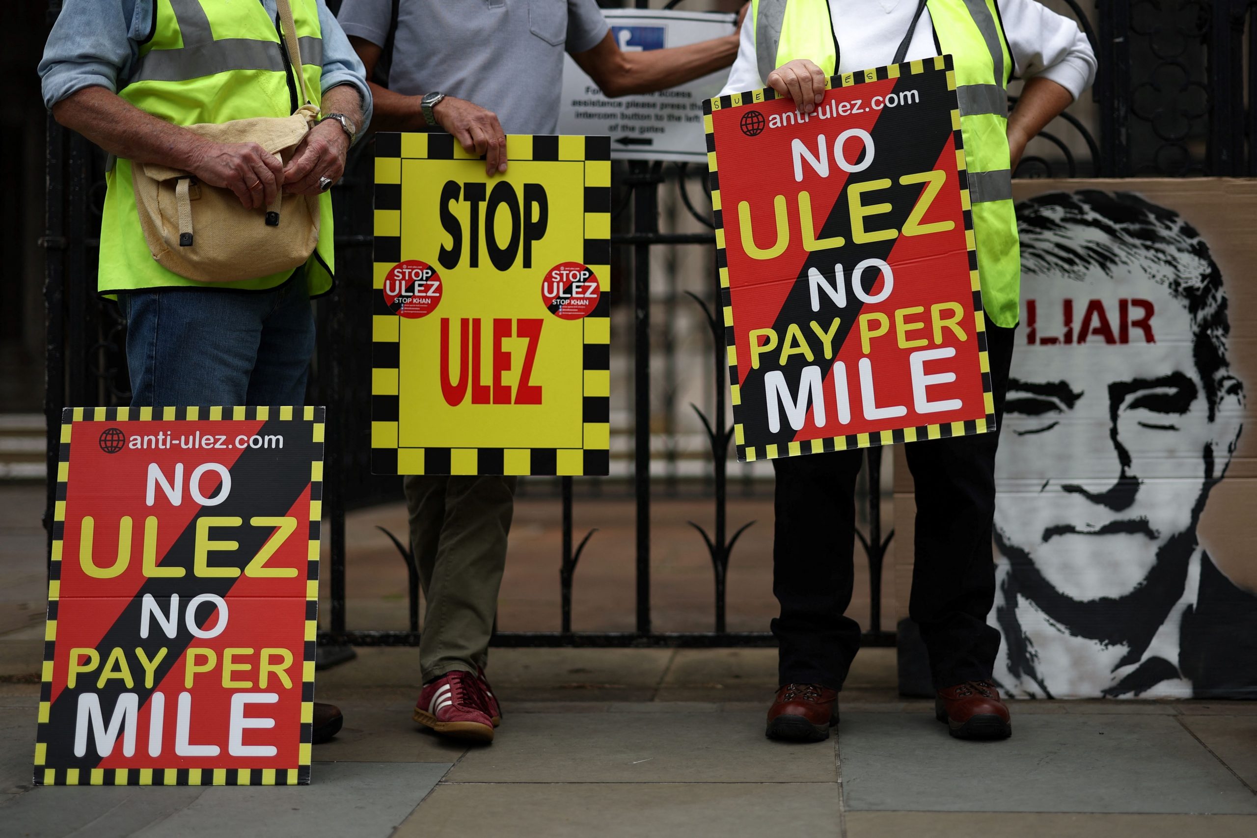 UK Climate Campaigners Worried As Net Zero Policies Face Threat - GG2