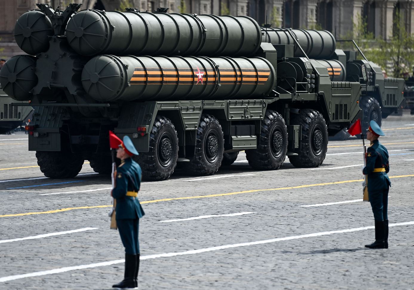 India Moves To Develop Domestic Weapons Industry - GG2