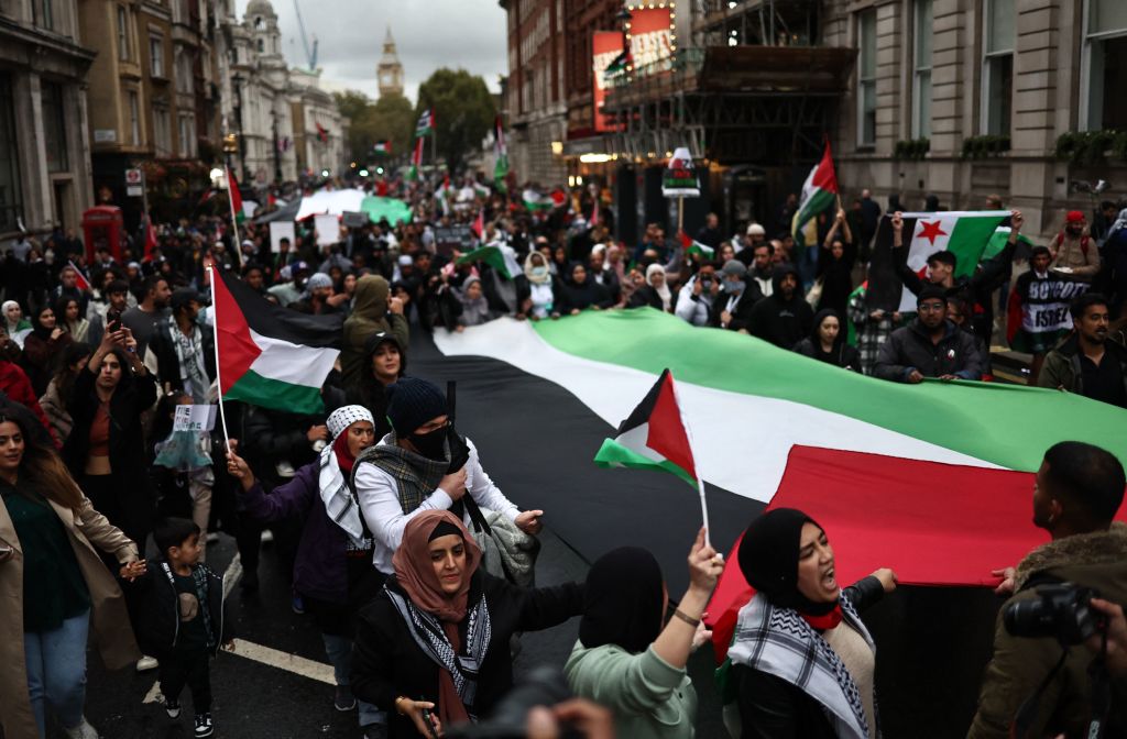 About 100,000 Join Pro-Palestinian March In London - GG2