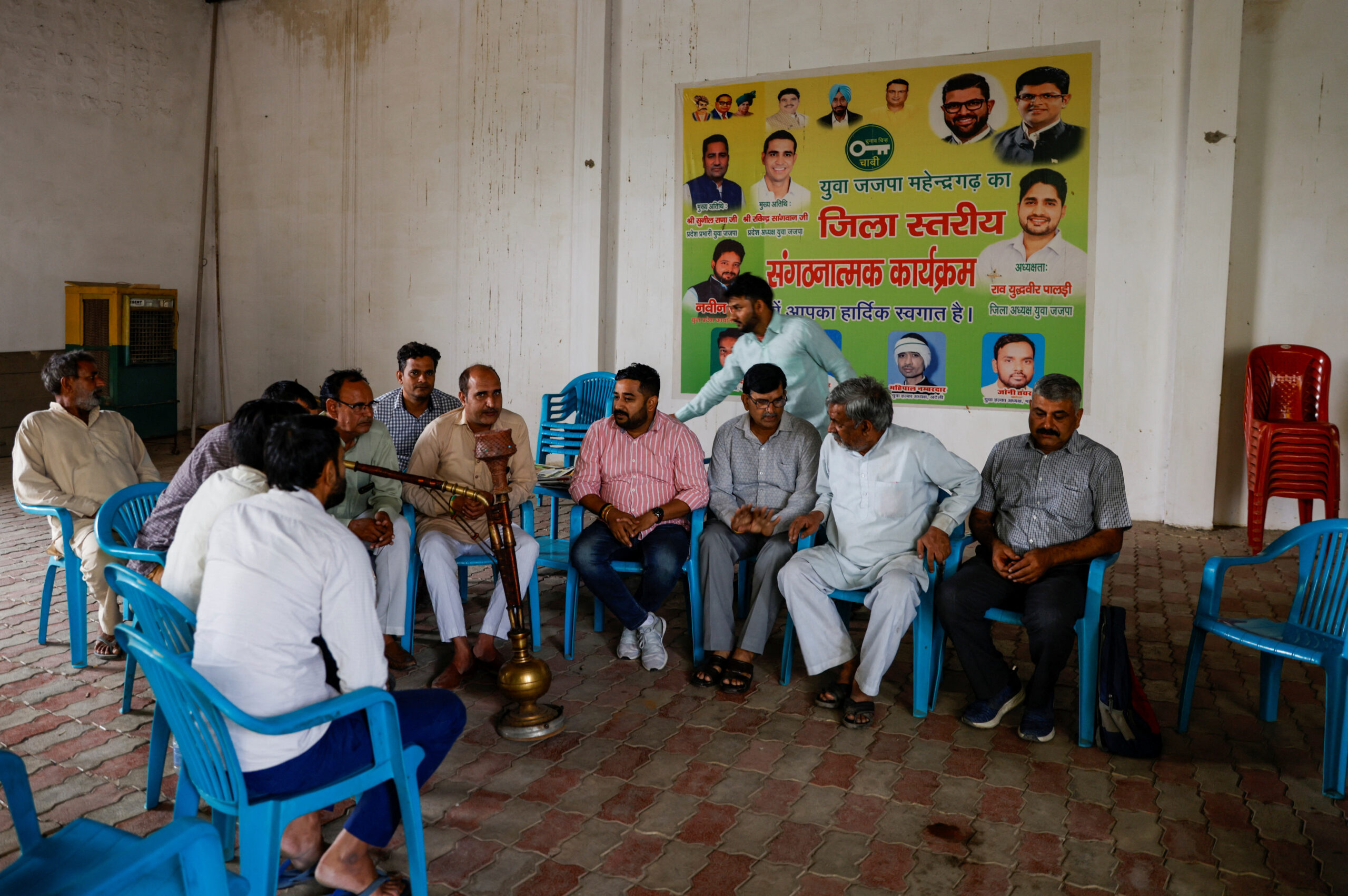 Cow Protectors Turn Politicians Ahead Of Elections In India - GG2