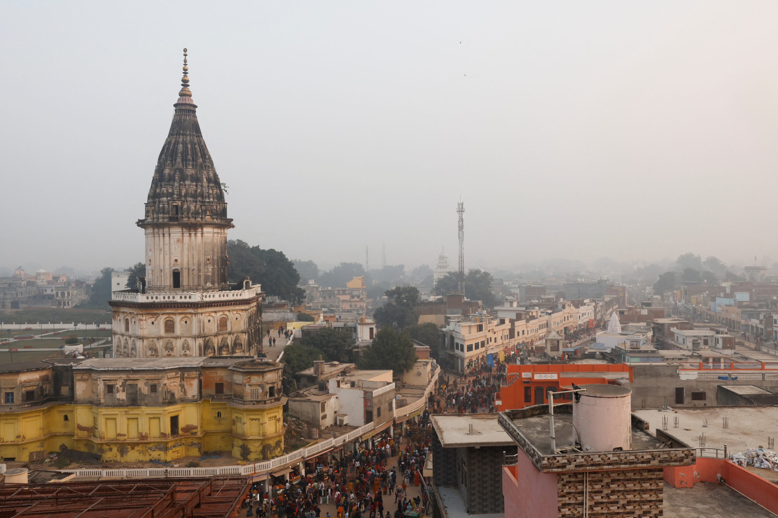 Ayodhya Sees Tourism Boom Ahead Of Temple Opening - GG2