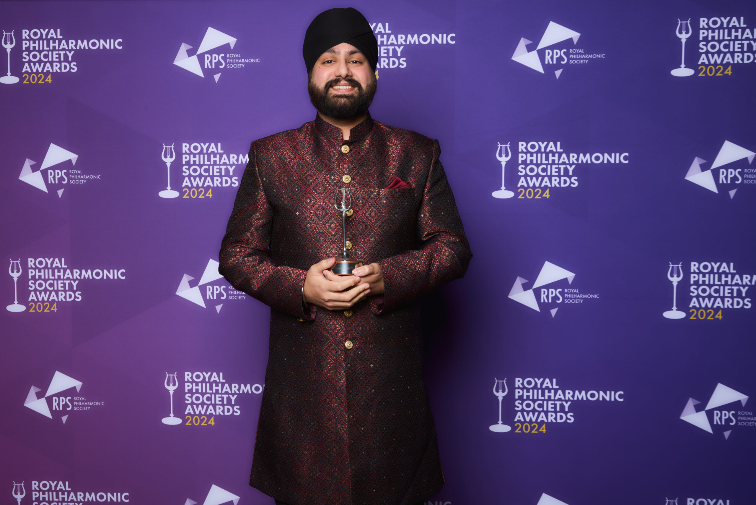 Jasdeep Singh Degun Becomes First Sitar Player To Win Royal ...