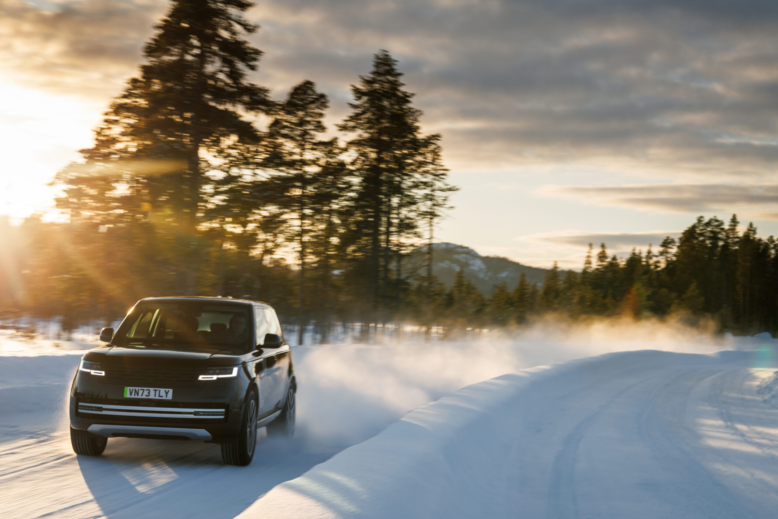 JLR Reveals First All-electric Range Rover - GG2