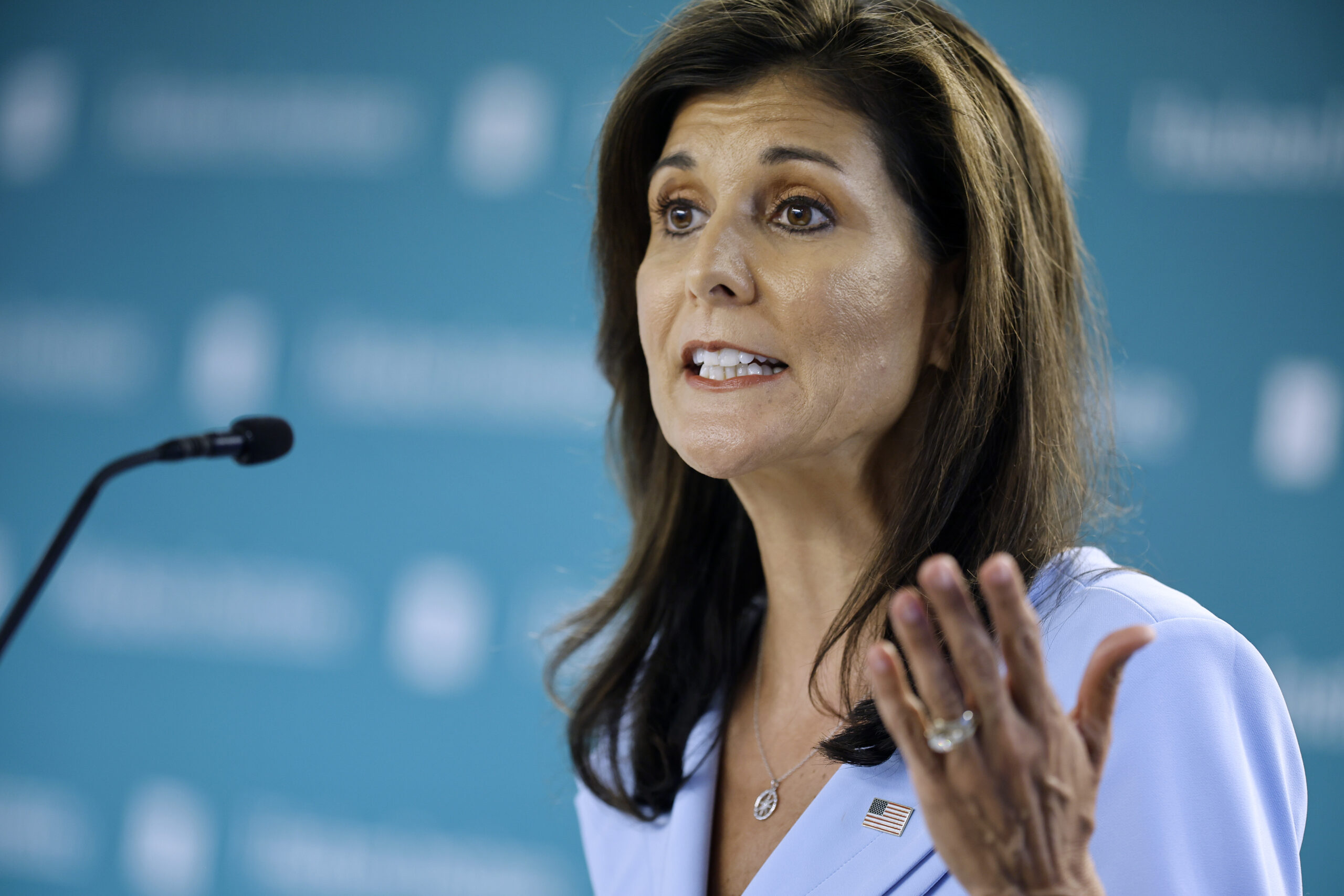 Ex-White House Hopeful Nikki Haley Pledges Her Vote To Trump - GG2