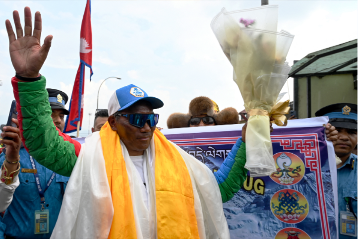 Kami Rita Sherpa Reaches Everest Summit For Record 30th Time - GG2
