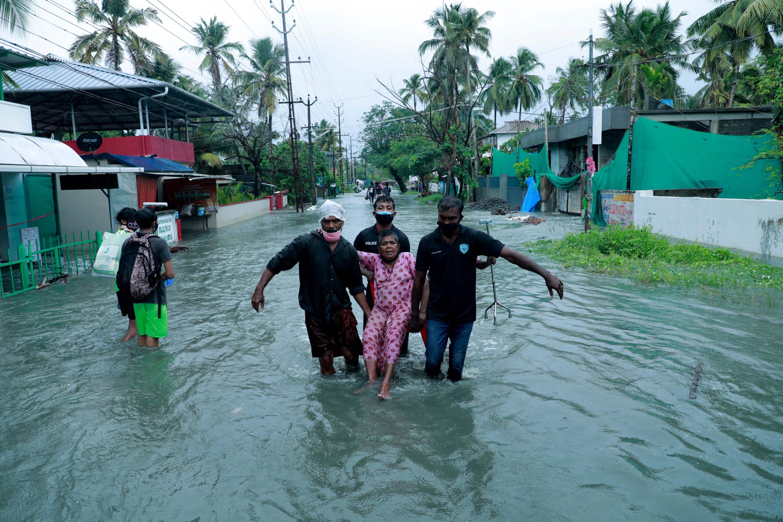 India Landslide Death Toll Rises To 122 As Heavy Rain Hampers Rescue Efforts In Kerala - GG2