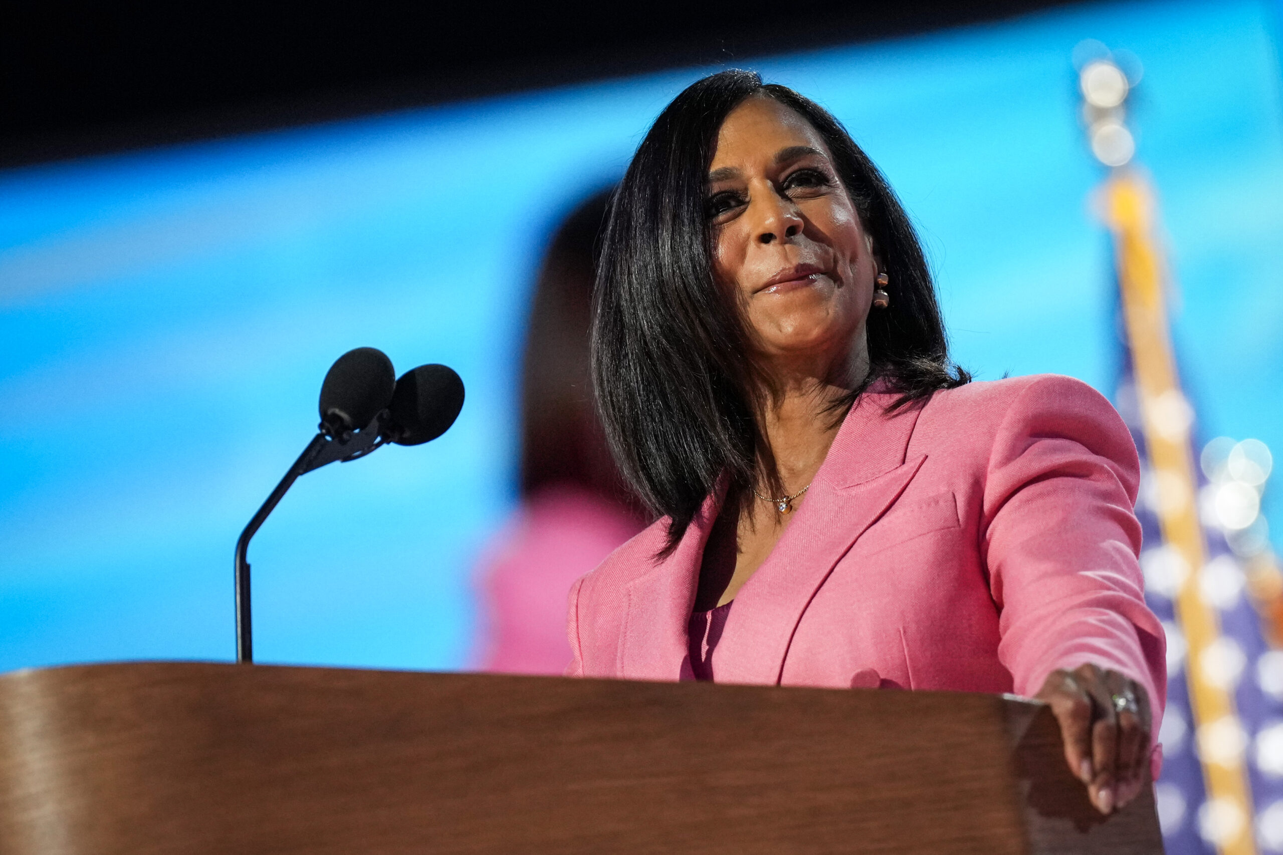 Maya Harris Captivates DNC With Emotional Tribute To Sister Kamala ...