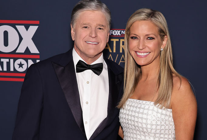 Sean Hannity And Ainsley Earhardt Announce Engagement After Christmas Proposal - GG2