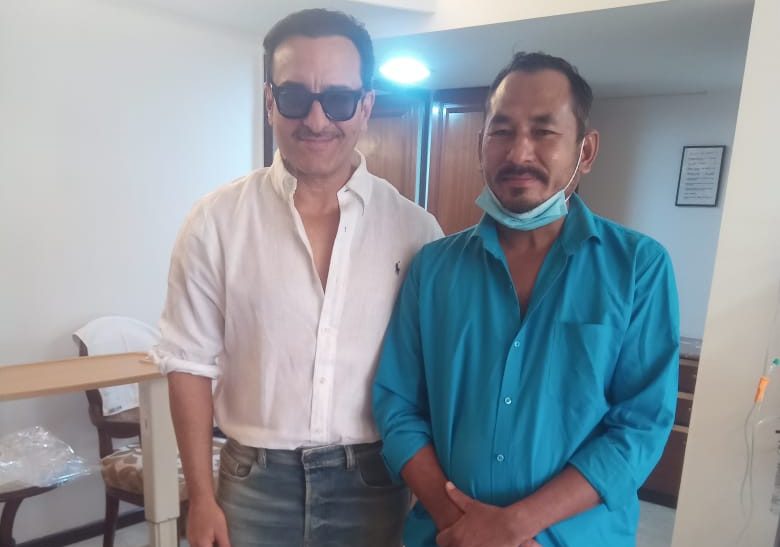 Saif Ali Khan Meets With Auto Driver Who Saved His Life By Rushing Him ...
